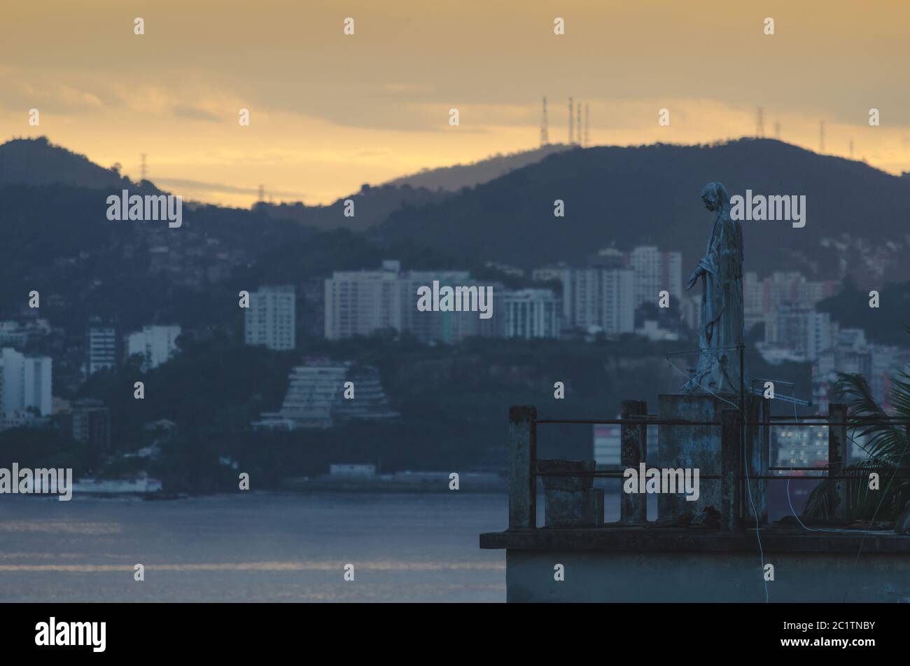 Rio statue sunset hi-res stock photography and images - Alamy