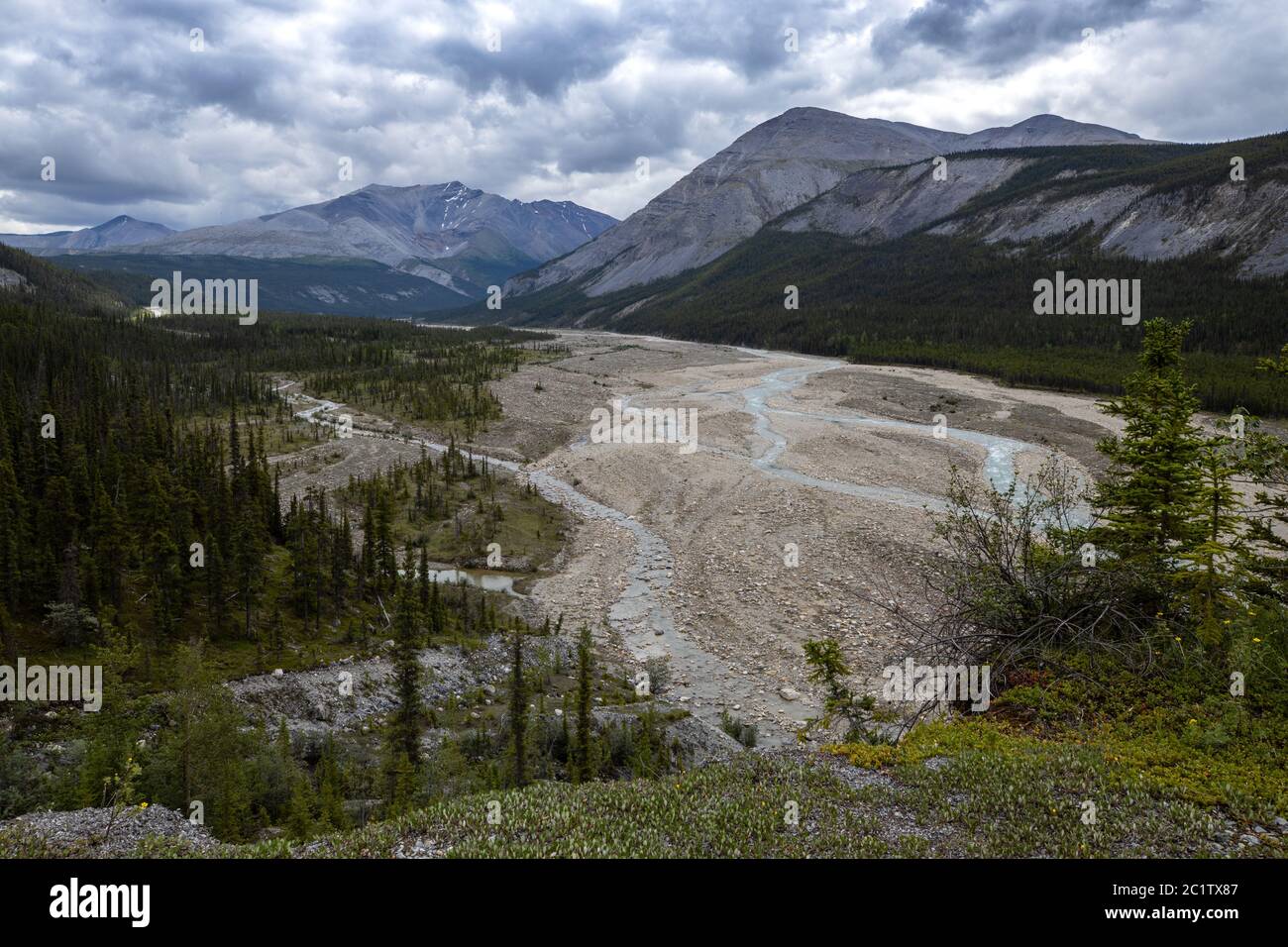 Landscape in canada hi-res stock photography and images - Alamy
