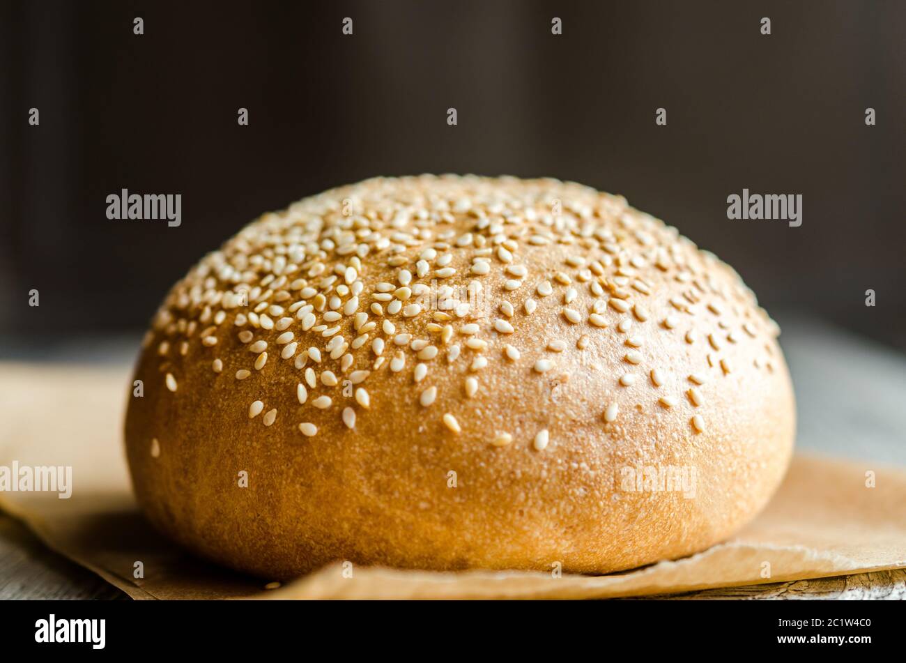 Golden brown bun hi-res stock photography and images - Alamy