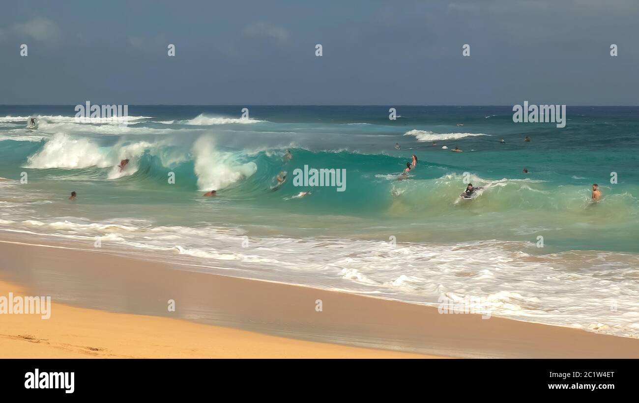 bodyboard surfers at the dangerous sandy beach, hawaii Stock Photo - Alamy