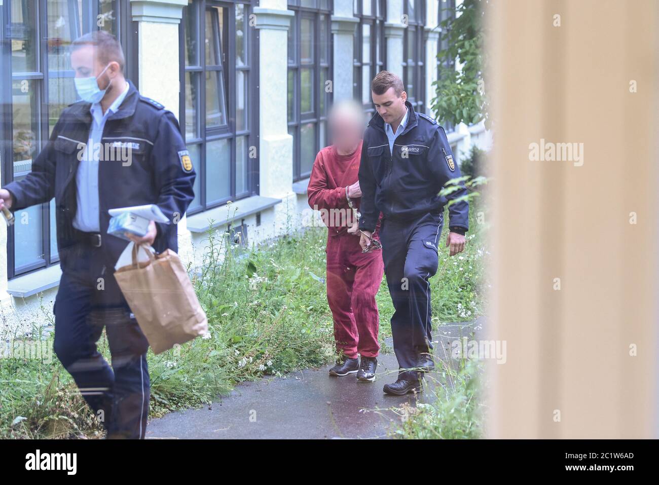 Ravensburg, Germany. 16th June, 2020. The accused, accompanied by ...
