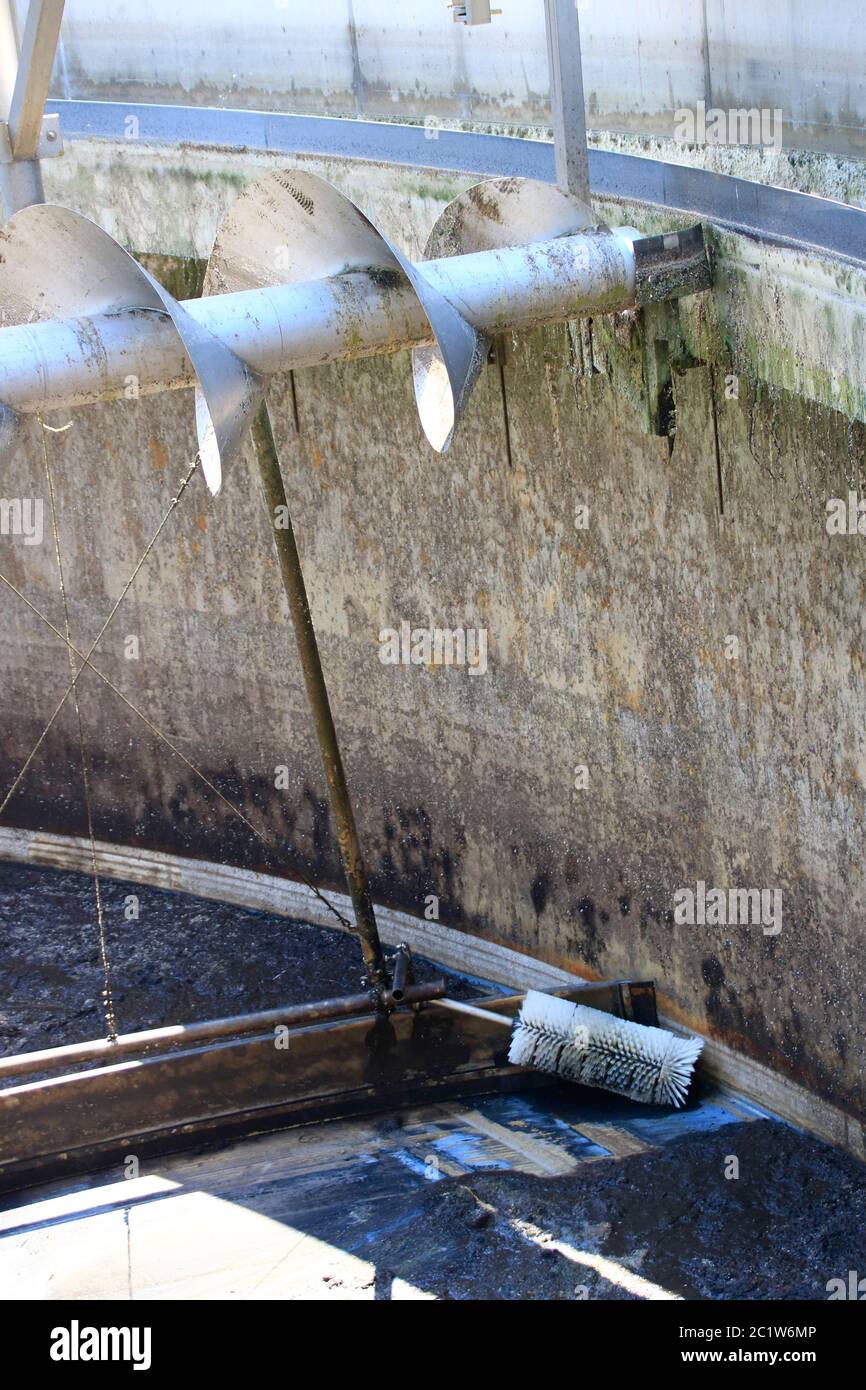 Clarifier hi-res stock photography and images - Alamy