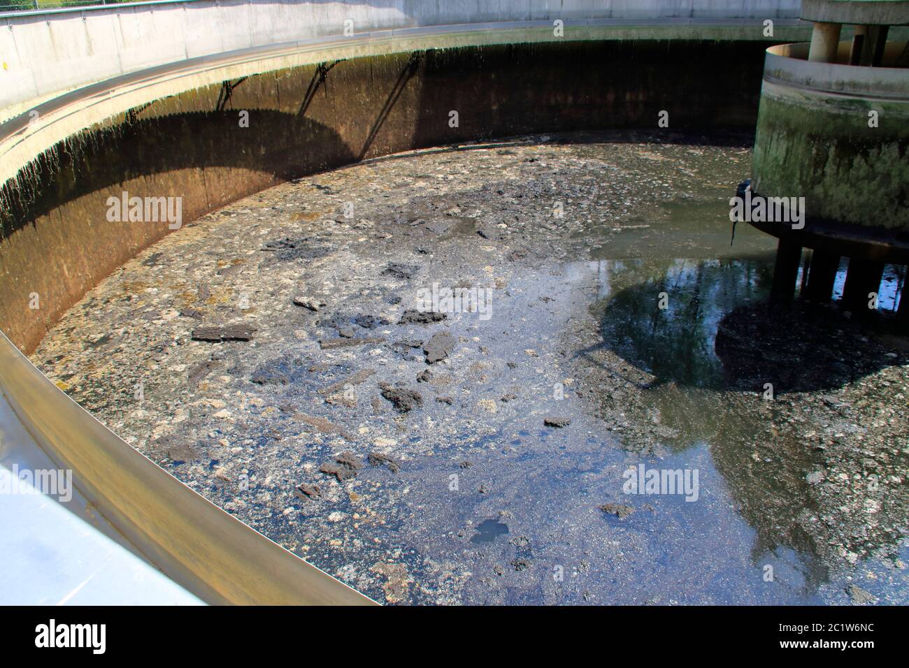 Sludge clarifier hi-res stock photography and images - Alamy