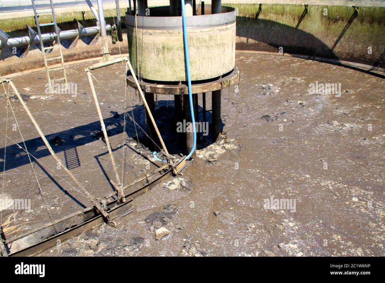 Sludge clarifier hi-res stock photography and images - Alamy