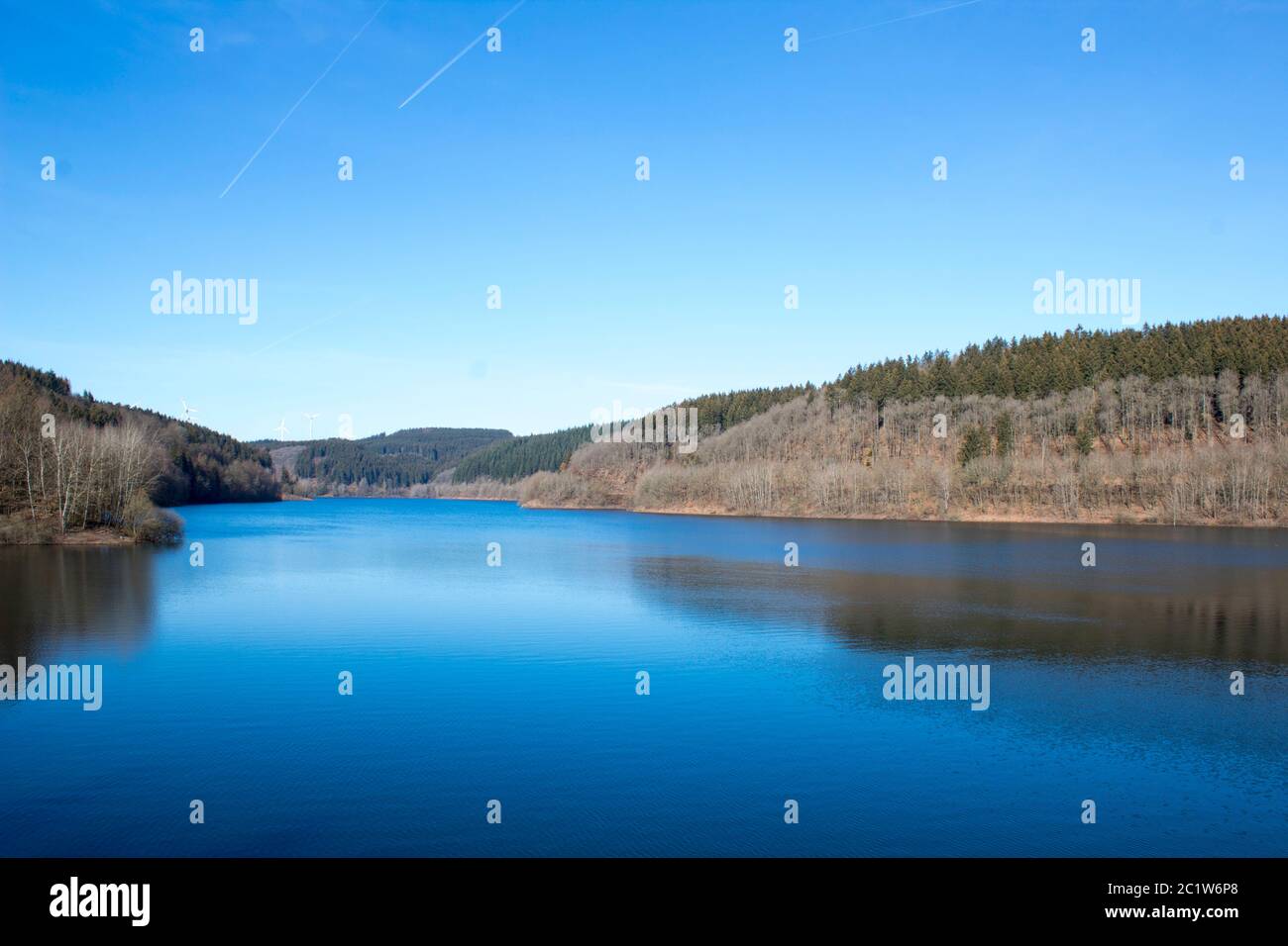 Lakeside view wih perfect blue water Stock Photo - Alamy