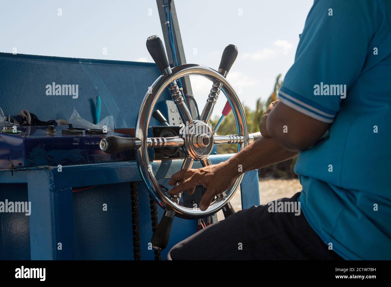 Small sailboat rudder hi-res stock photography and images - Alamy