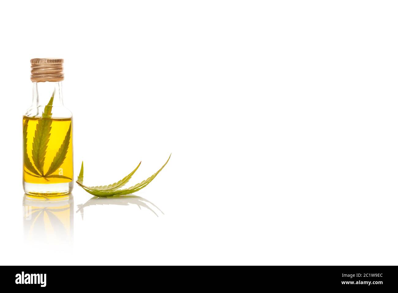 Marijuana oil in bottle Cut Out Stock Images & Pictures - Alamy
