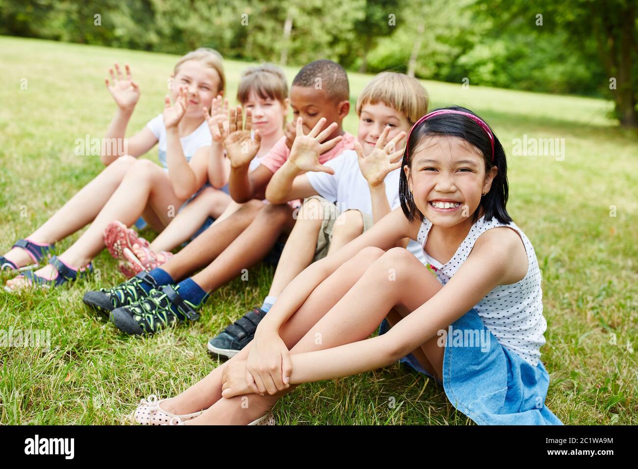 Multicultural group hi-res stock photography and images - Alamy