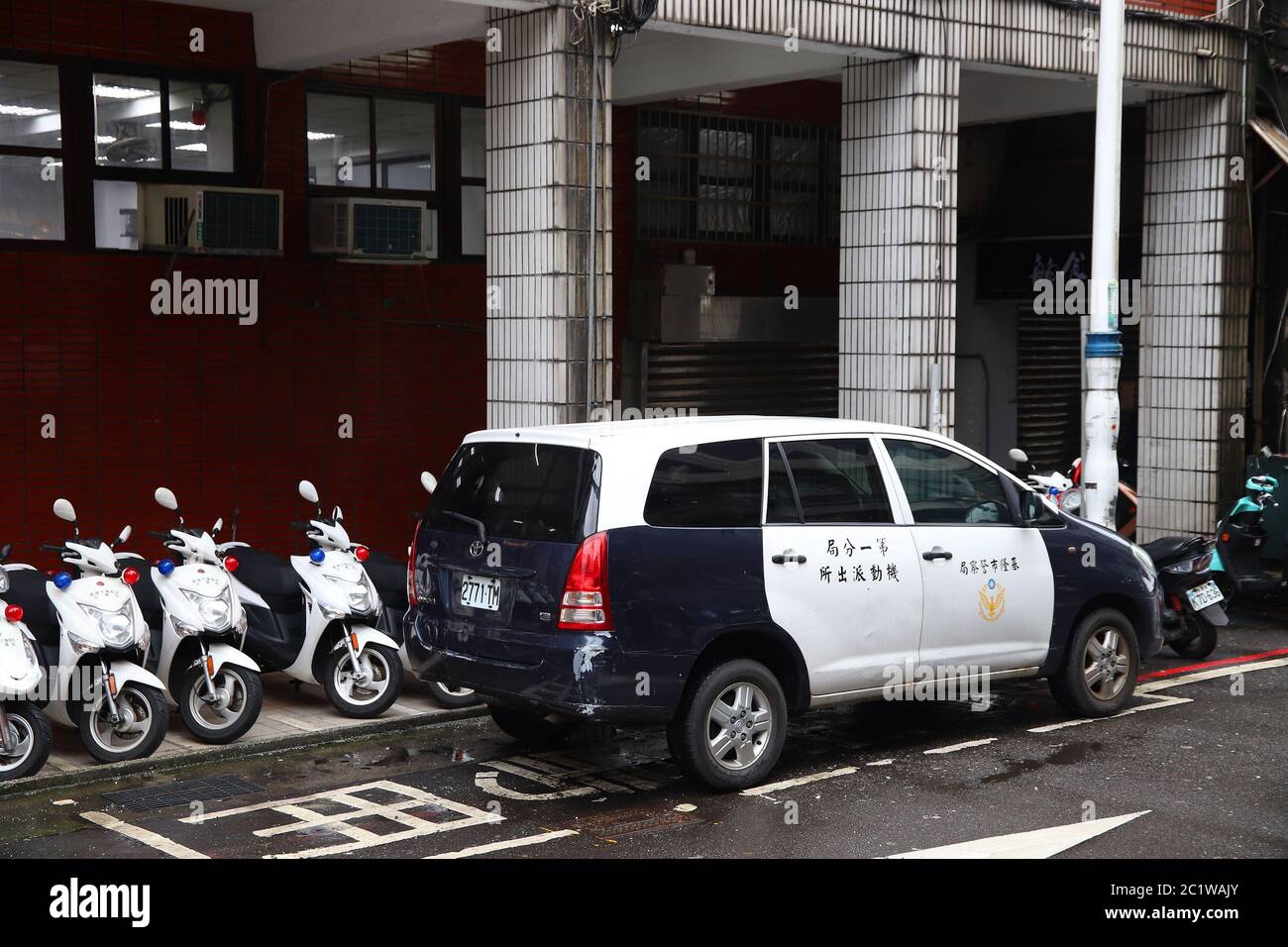 KEELUNG, TAIWAN - NOVEMBER 23, 2018: Toyota Innova SUV patrol car of ...