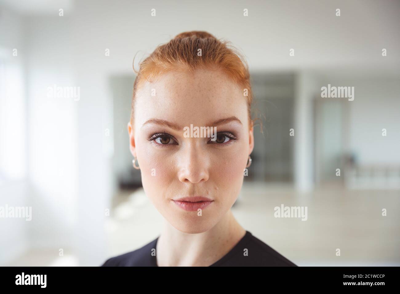 Female serious expression hi-res stock photography and images - Alamy