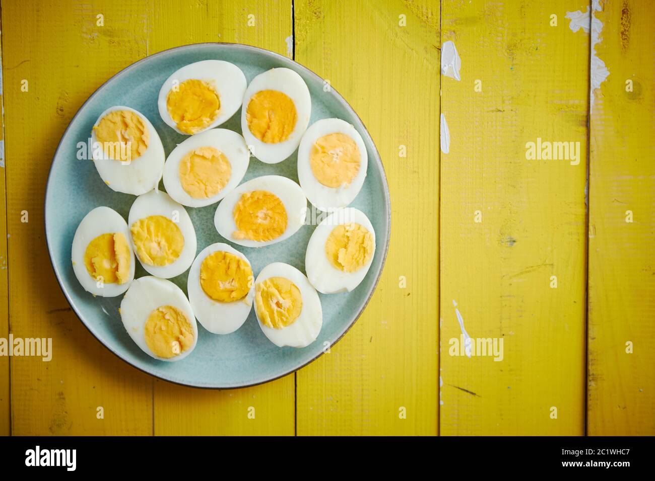 Healthy food concept blue plate hi-res stock photography and images - Alamy