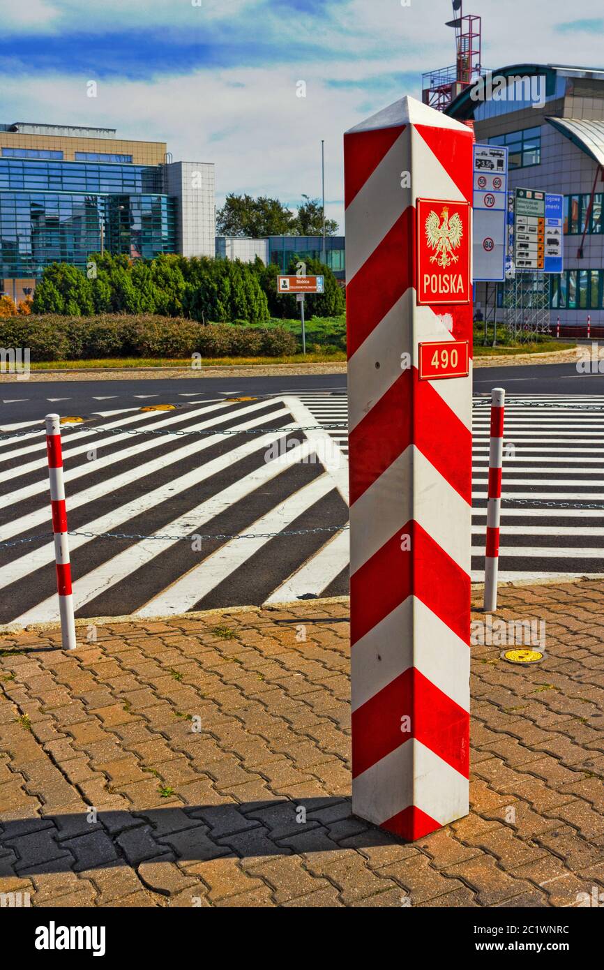 Frankfurt an der oder border hi-res stock photography and images - Alamy