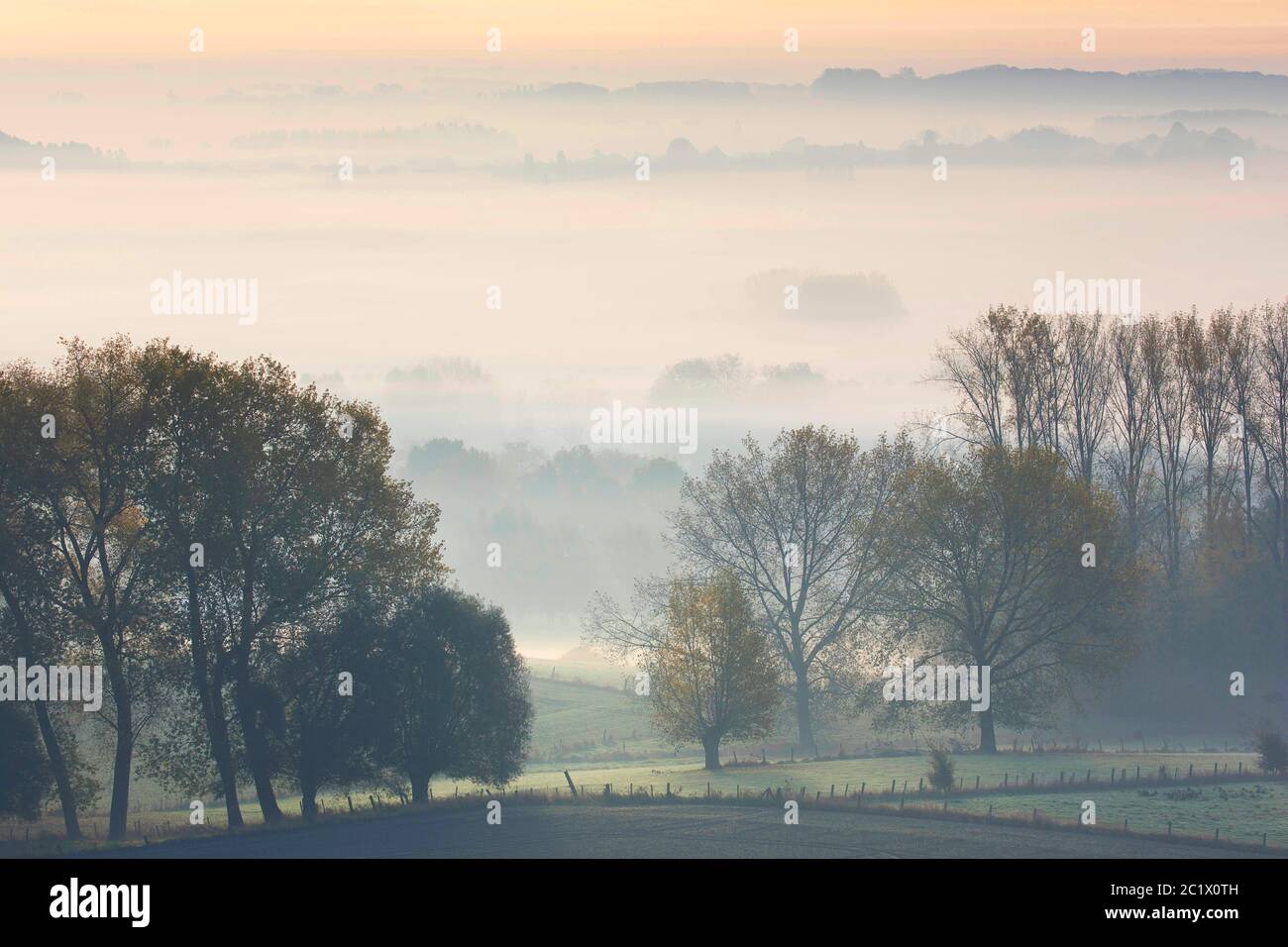 Photographs east hi-res stock photography and images - Alamy
