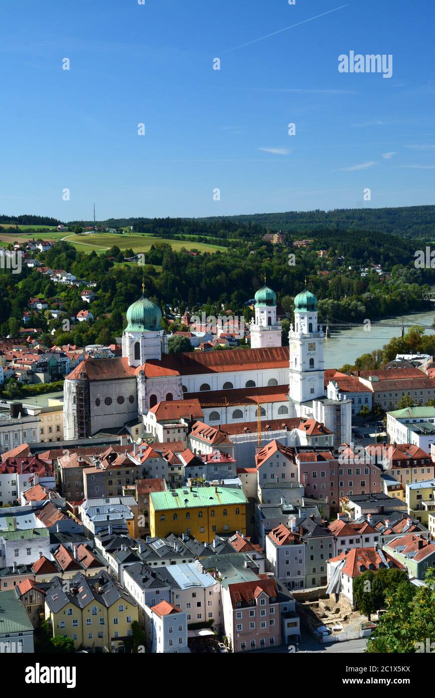 Overview of houses hi-res stock photography and images - Alamy