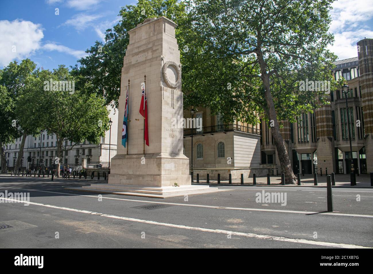 The glorious dead cenotaph protest hi-res stock photography and images ...