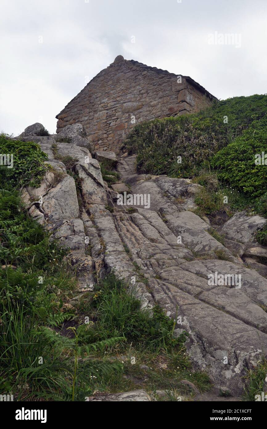 Brittany house rocks hi-res stock photography and images - Alamy