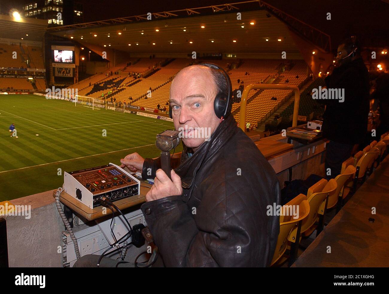 Bbc reporter hi-res stock photography and images - Alamy