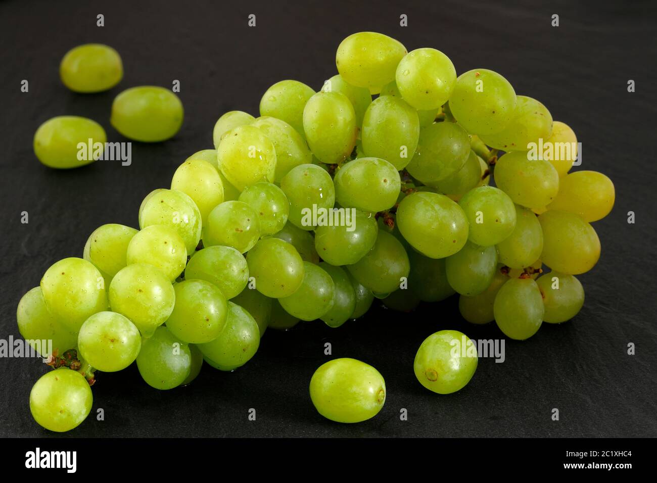 Table grapes fresh fruit hi-res stock photography and images - Alamy