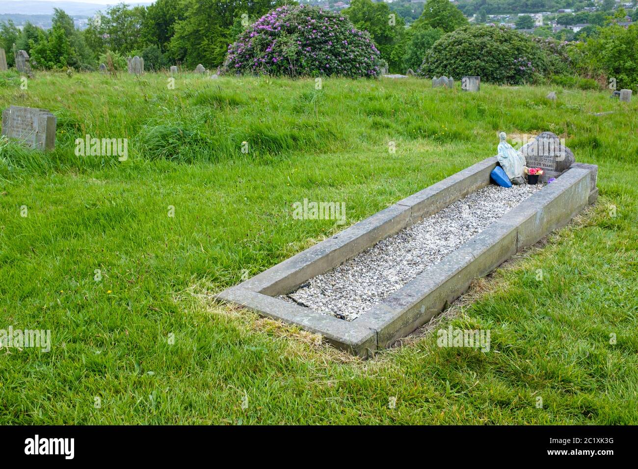 The grave of Frederick Kempster know as the English Giant or Blackburn ...