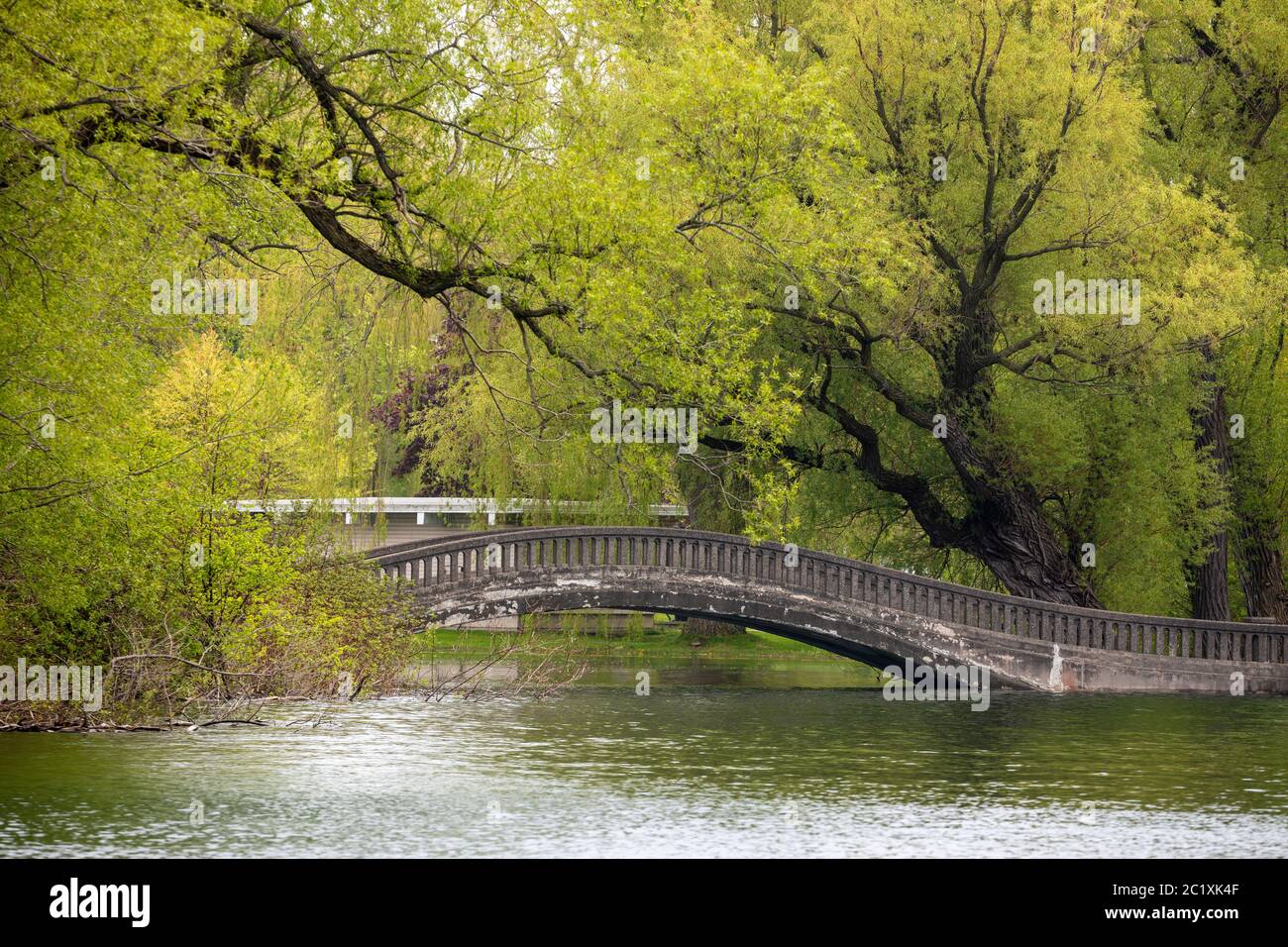 Central park bridge spring hi-res stock photography and images - Alamy