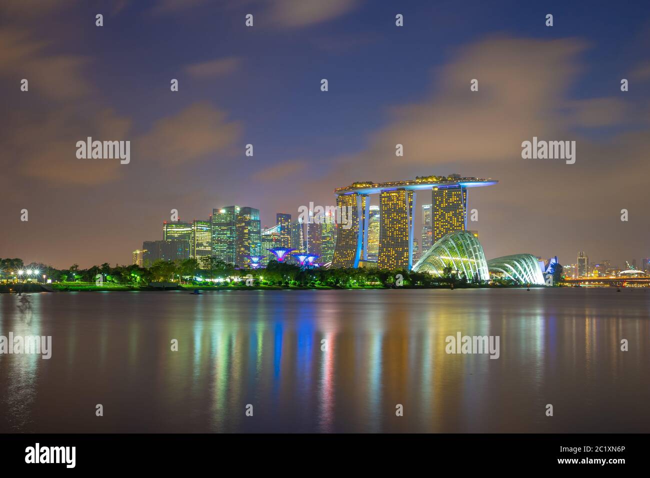 Singapore city skyline view hi-res stock photography and images - Alamy