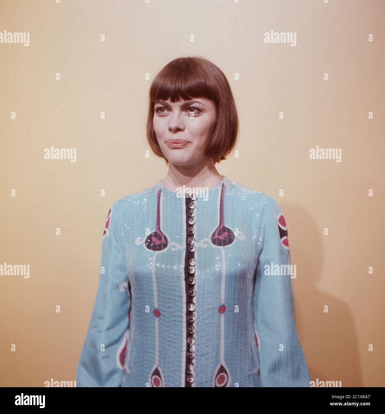 Mireille Mathieu, französische Sängerin, bei einem Auftritt im ...