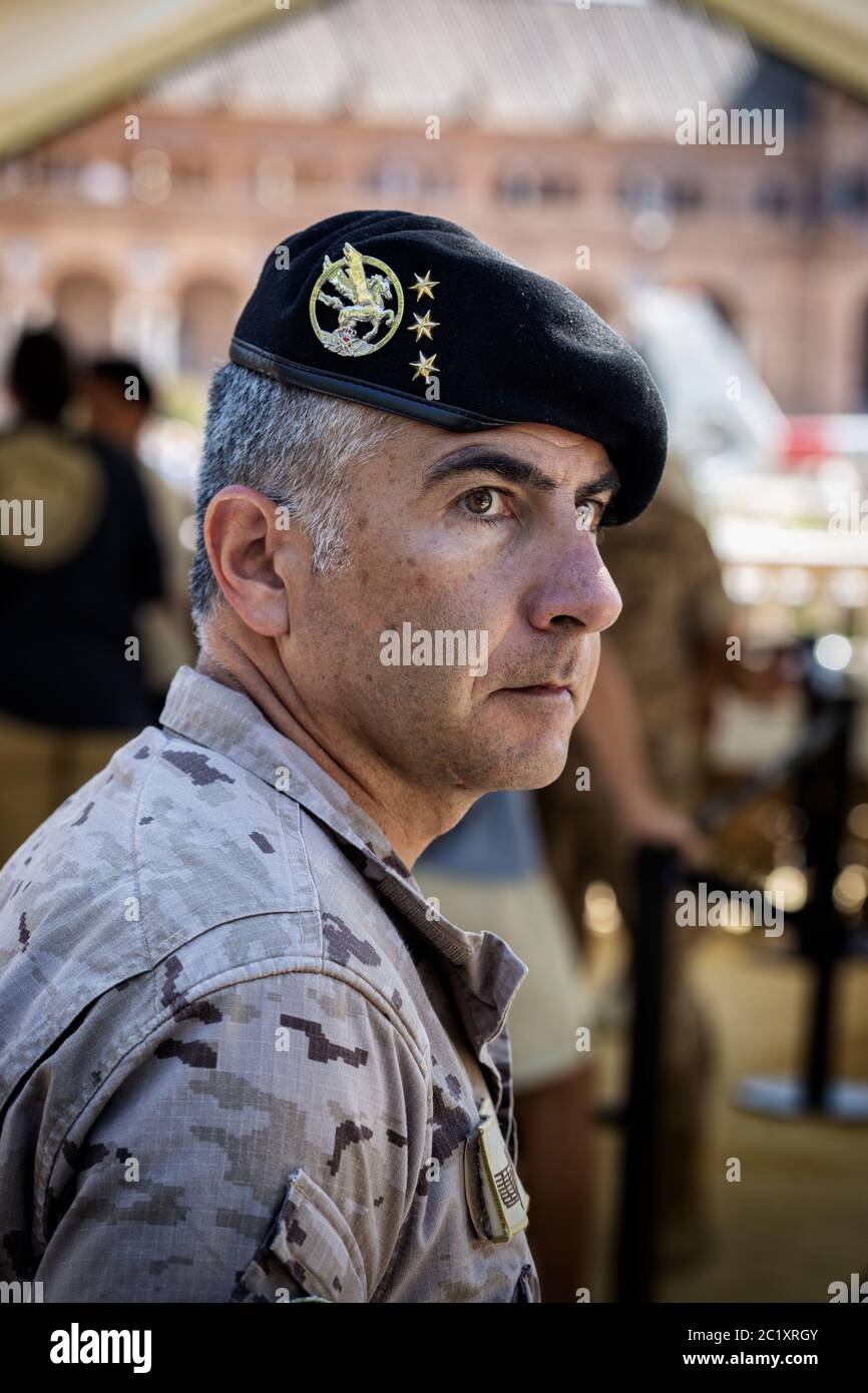Combat camera soldier hi-res stock photography and images - Alamy