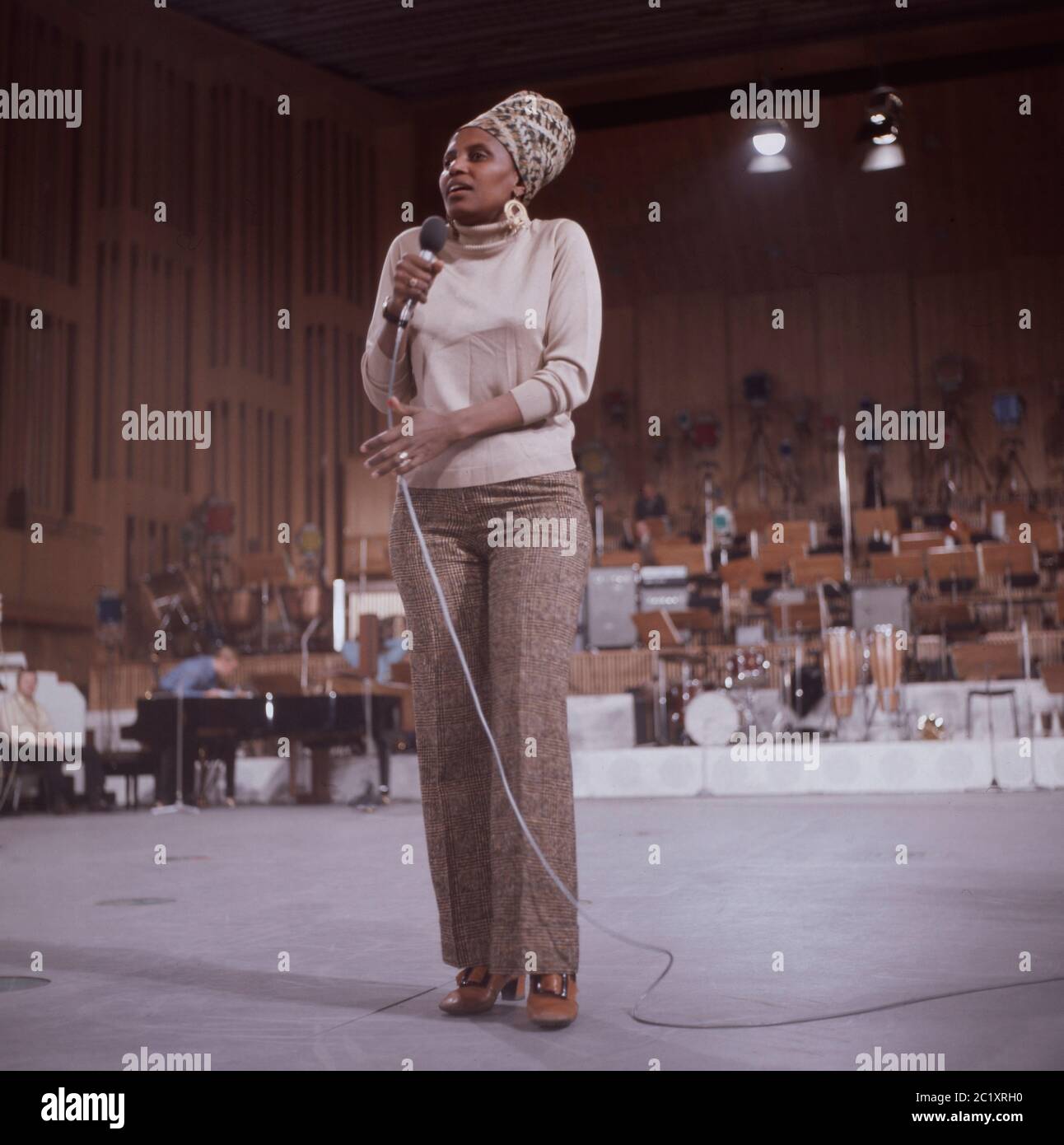 Miriam Makeba, südafrikanische Sängerin, bei Proben zu einem Konzert in ...