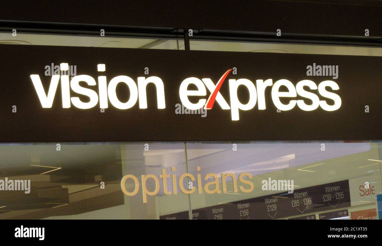 Vision Express shop sign outside one of their branches Stock Photo - Alamy