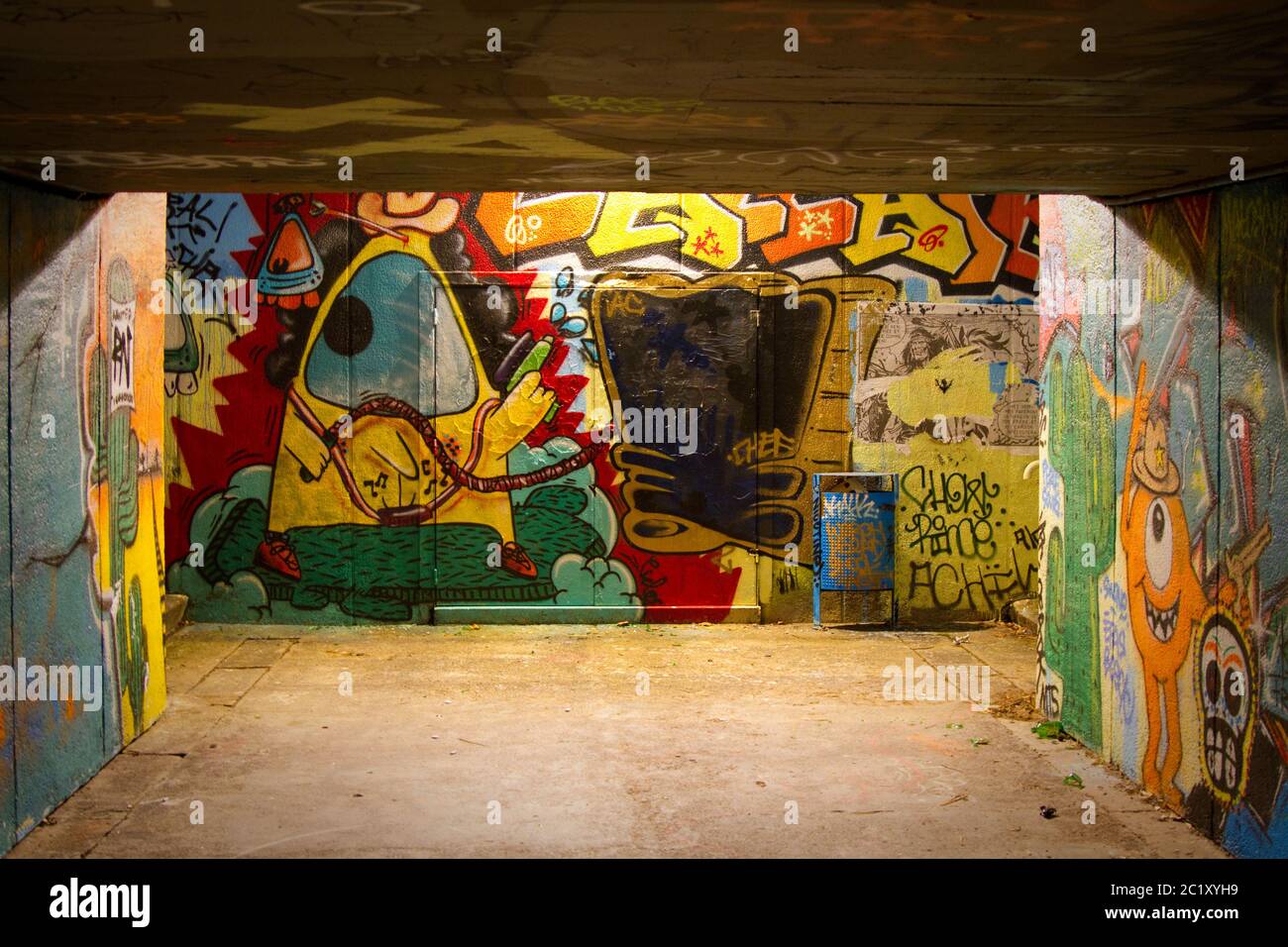 Graffiti in an underground footpath Stock Photo - Alamy