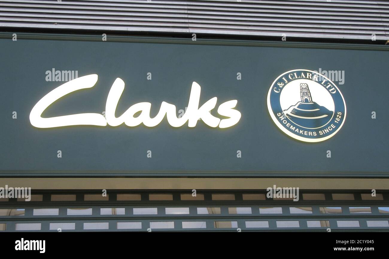 Clarks logo hi-res stock photography and images - Alamy