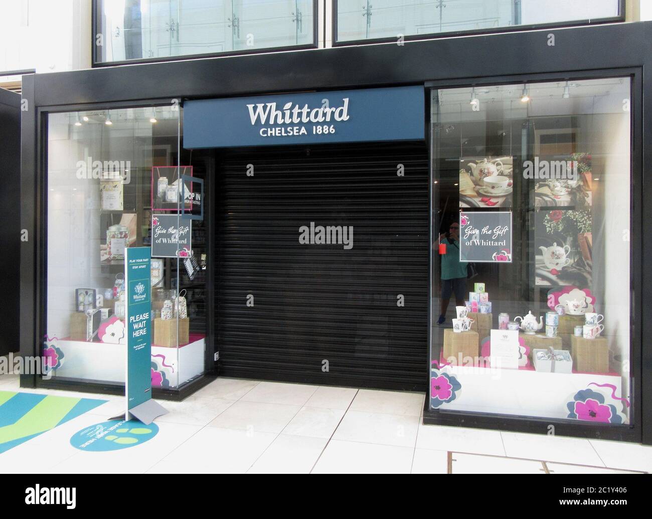 Whittard logo hi-res stock photography and images - Alamy
