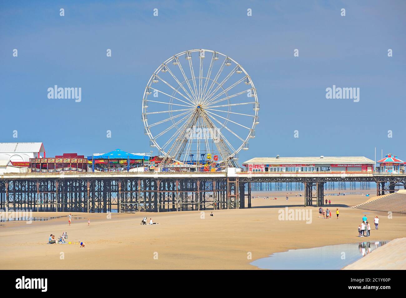 Central pier amusements blackpool hi-res stock photography and images ...