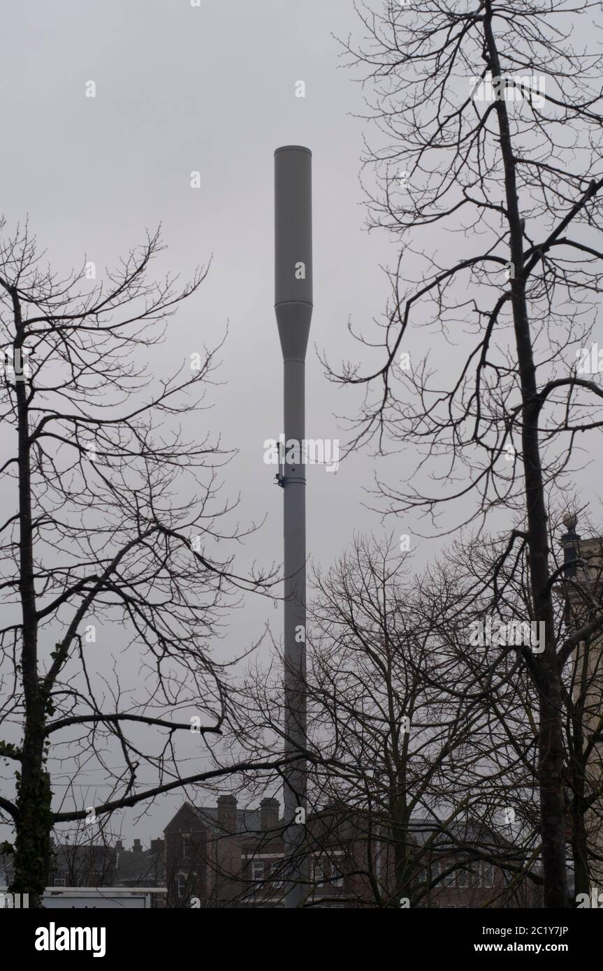 Telephone masts uk hi-res stock photography and images - Alamy