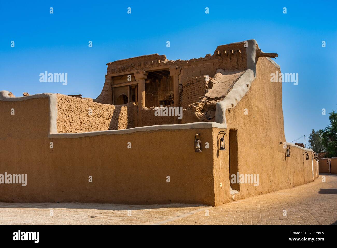 Traditional Arab mud brick architecture in Al Majmaah, Saudi Arabia ...