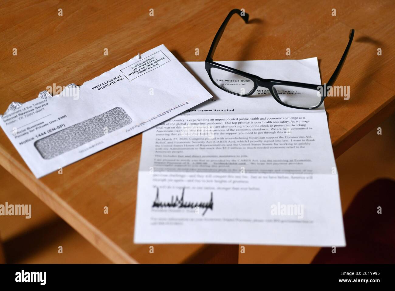 Letter from president donald hi-res stock photography and images - Alamy