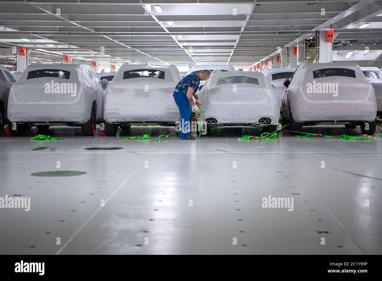 China vw transporter hi-res stock photography and images - Alamy