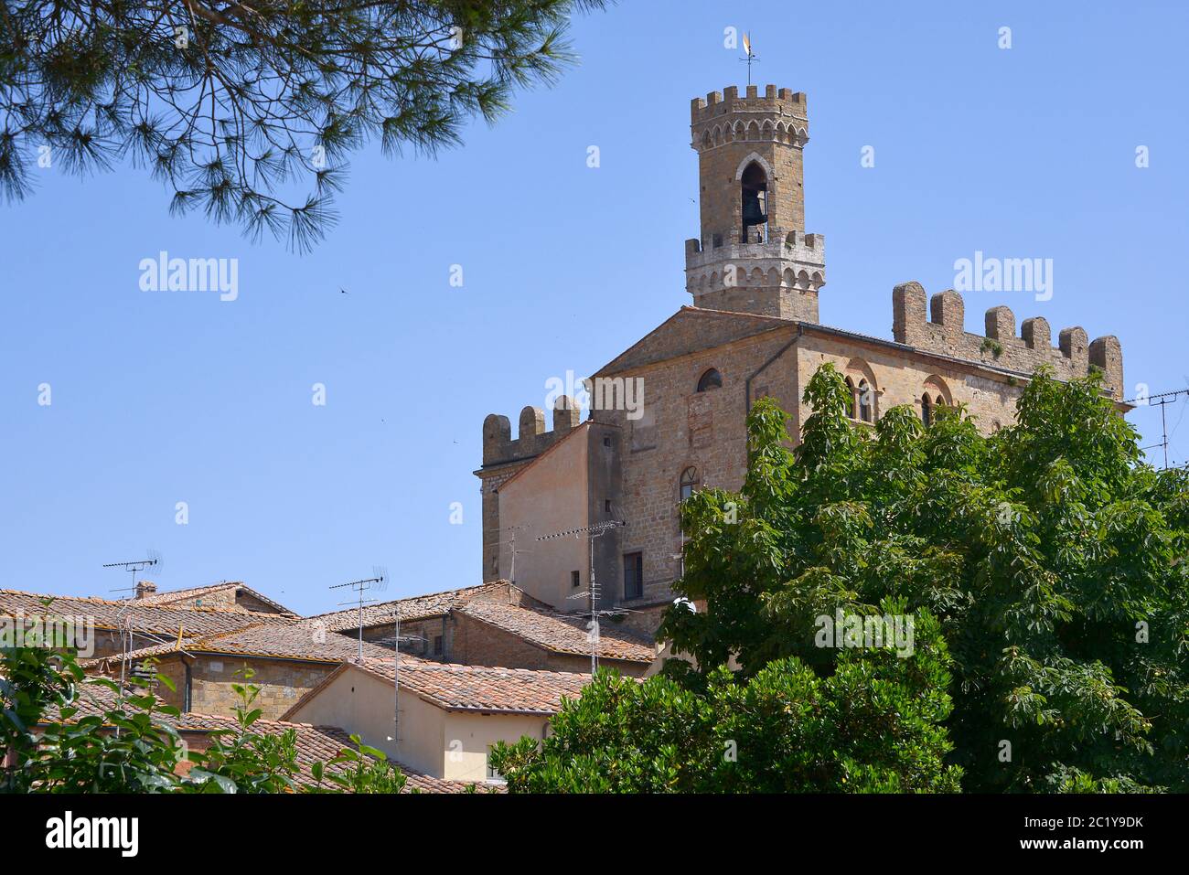 Volterra tower hi-res stock photography and images - Alamy