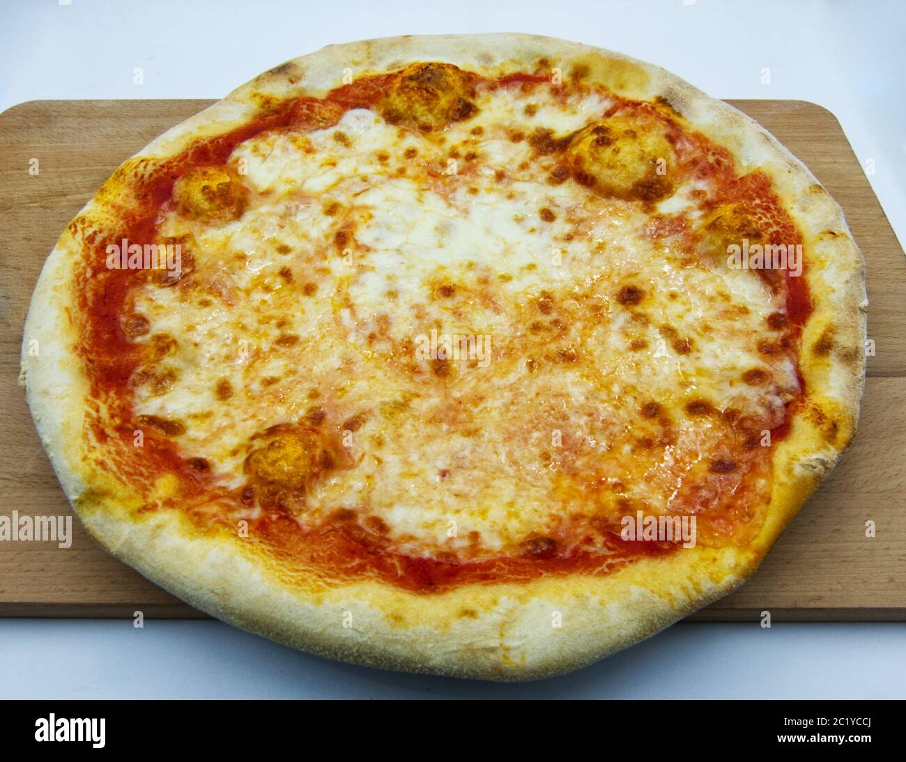 Italian pizza margherita hi-res stock photography and images - Alamy