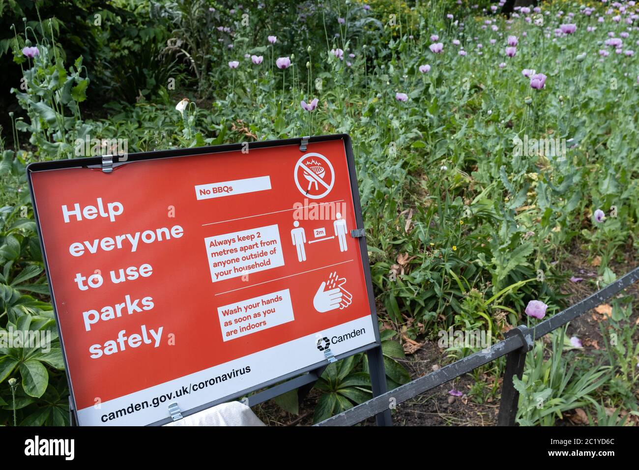 Park Safety Sign, Russell Square, London Stock Photo - Alamy