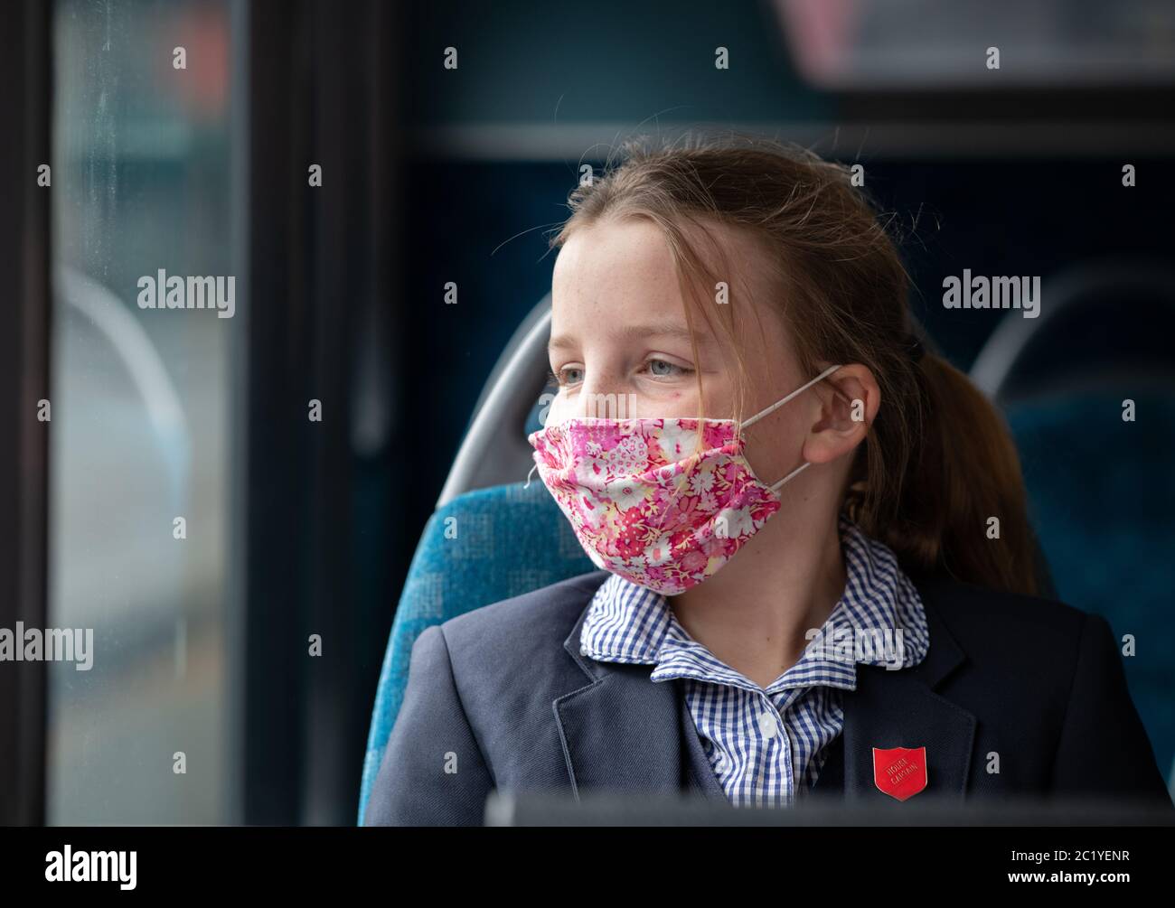 School child covid mask uk hi-res stock photography and images - Alamy