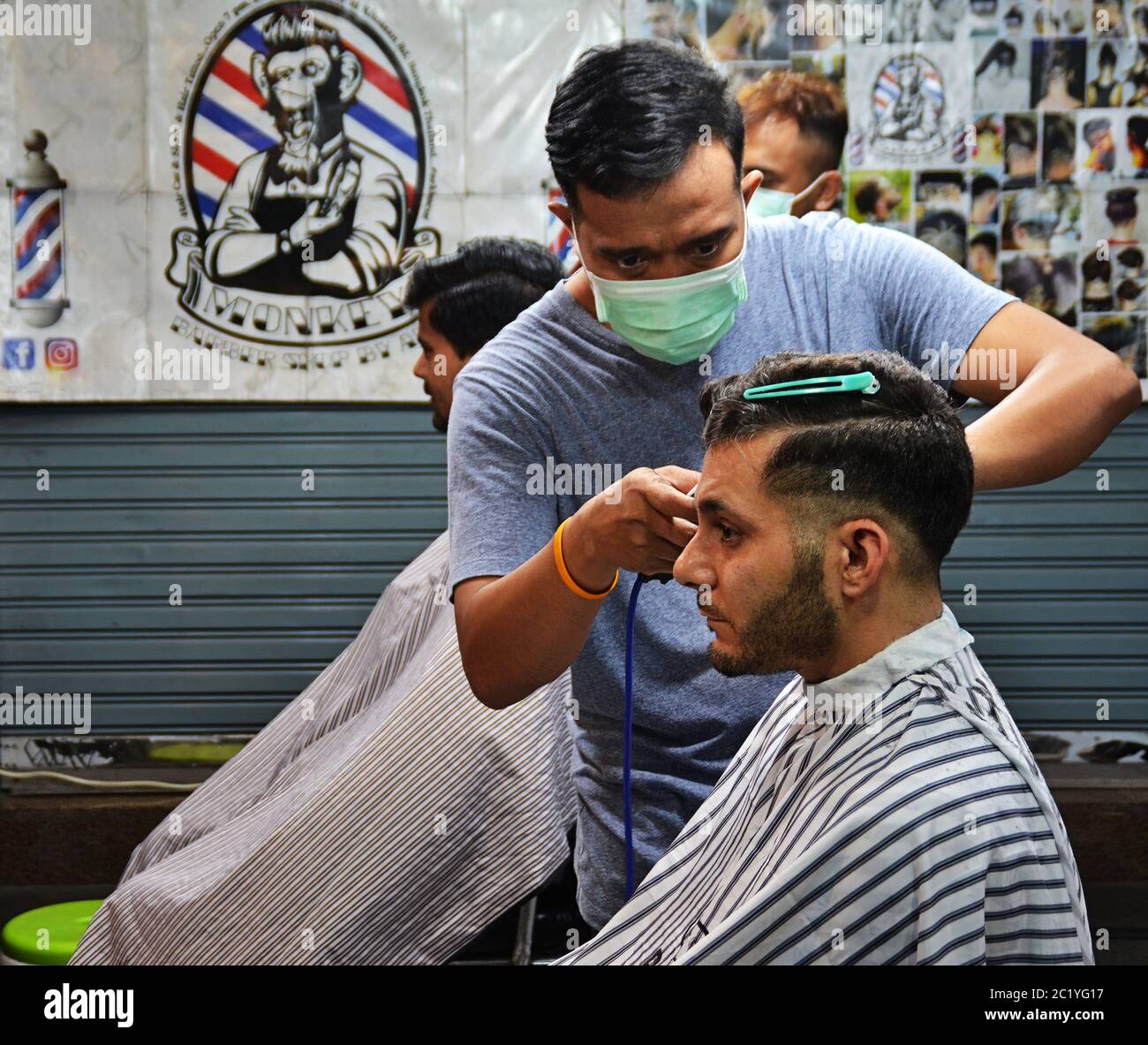 Thailand barber shop hi-res stock photography and images - Alamy