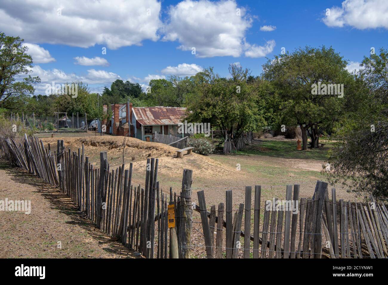 Hill end australia gold hi-res stock photography and images - Alamy