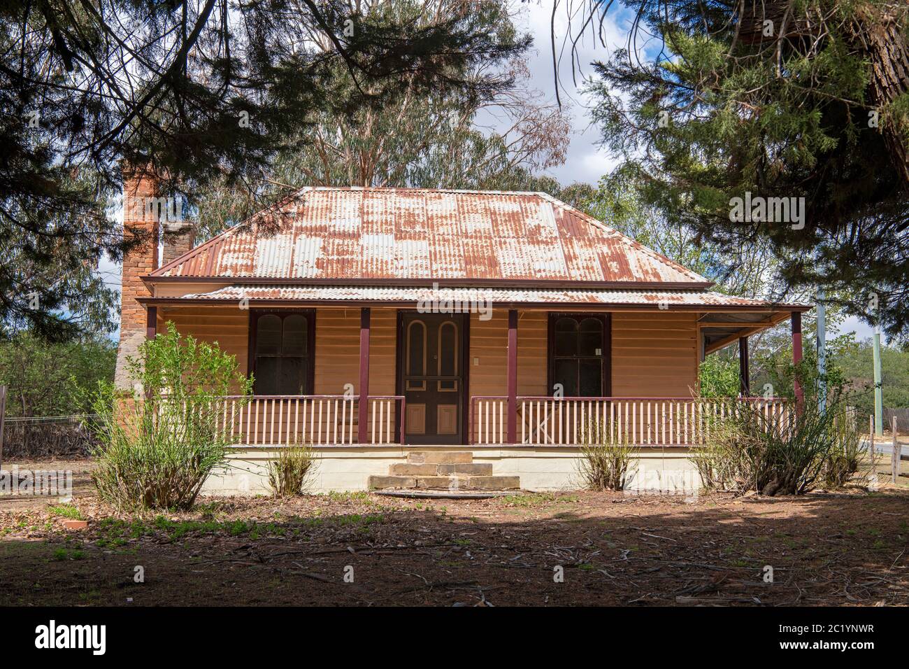 Traditional homestead with verandah Hill End NSW Australia Stock Photo ...