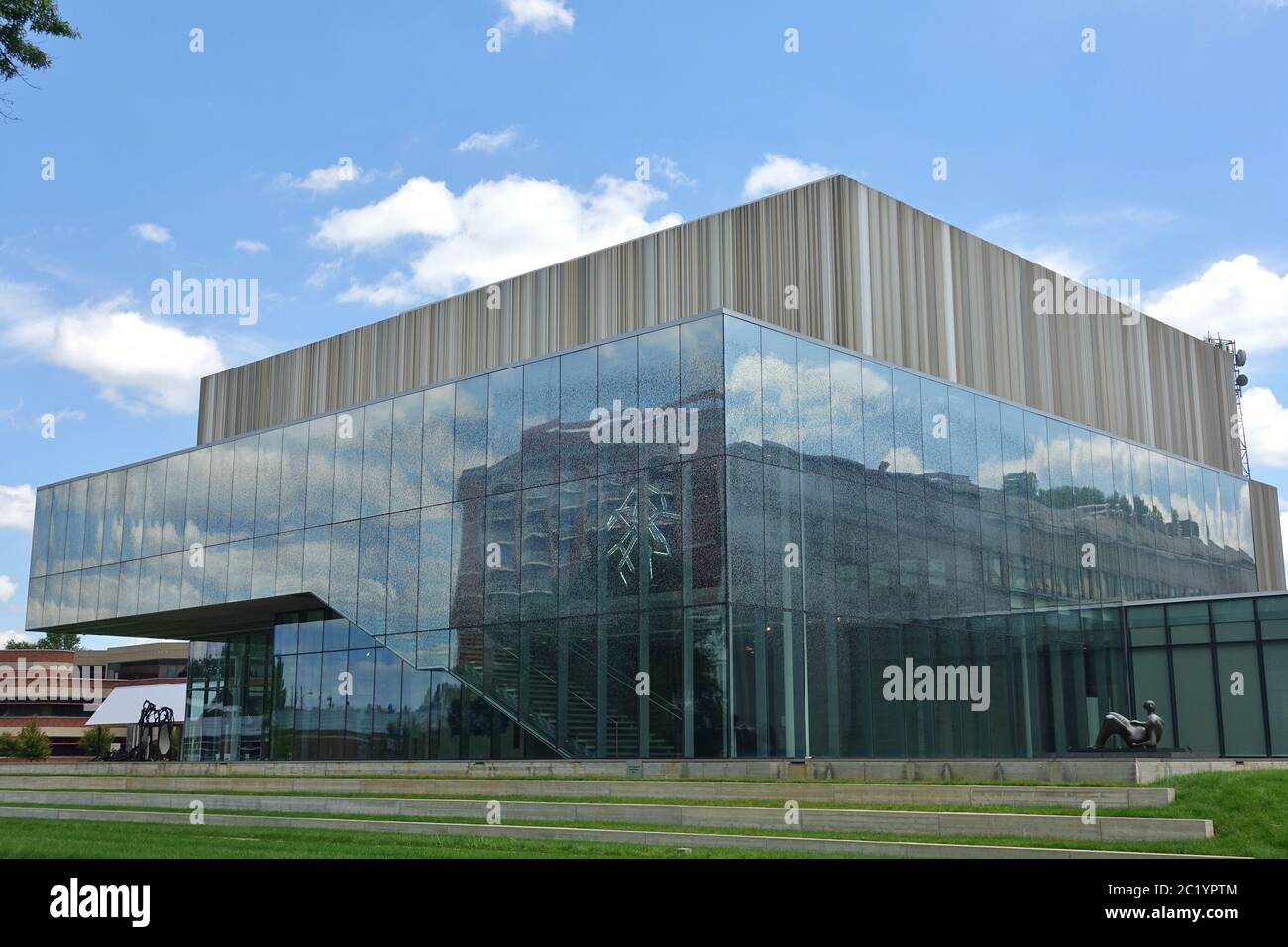 LOUISVILLE, KY -30 MAY 2020- View of the Speed Art Museum located at ...