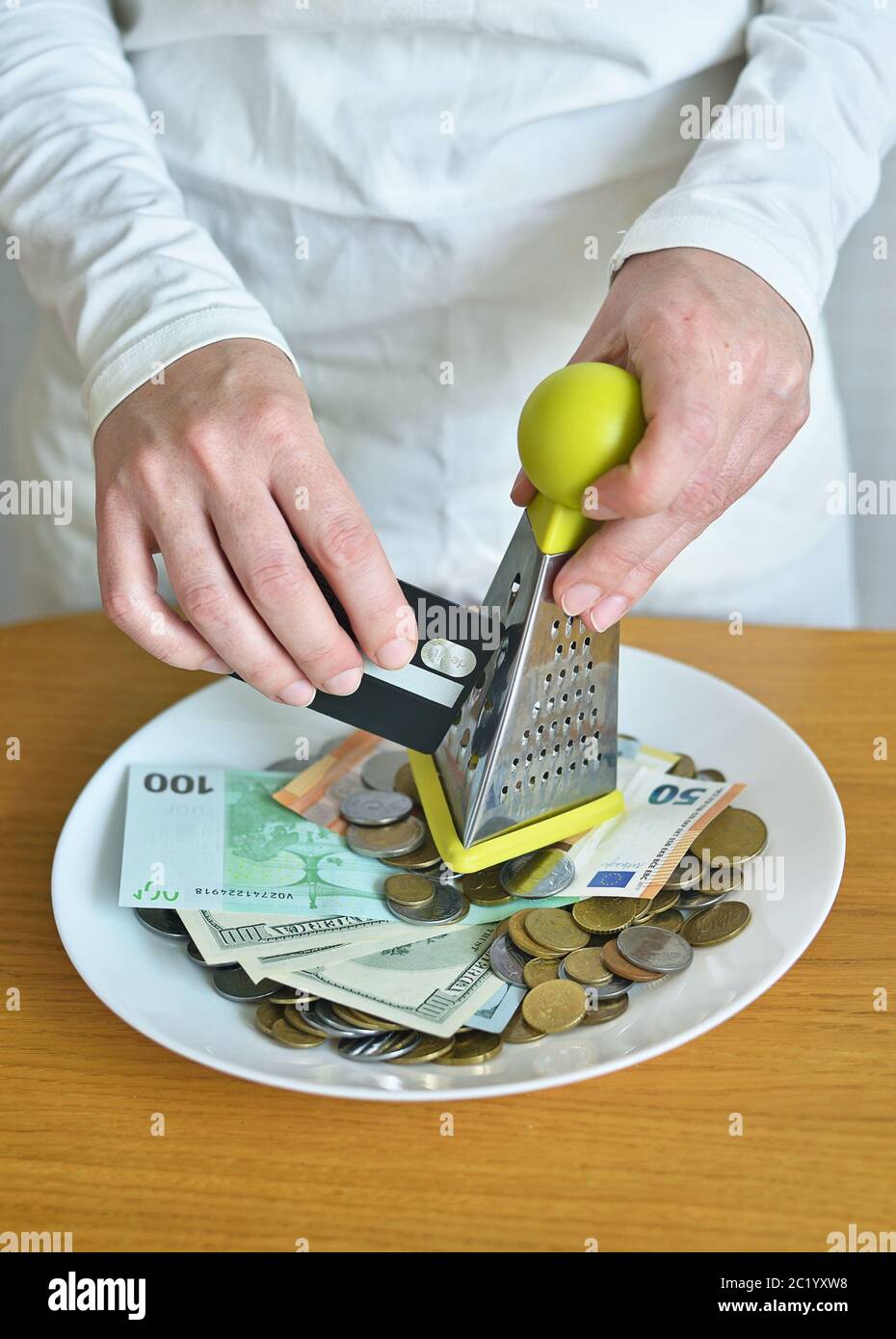 Creditcard bill hi-res stock photography and images - Alamy