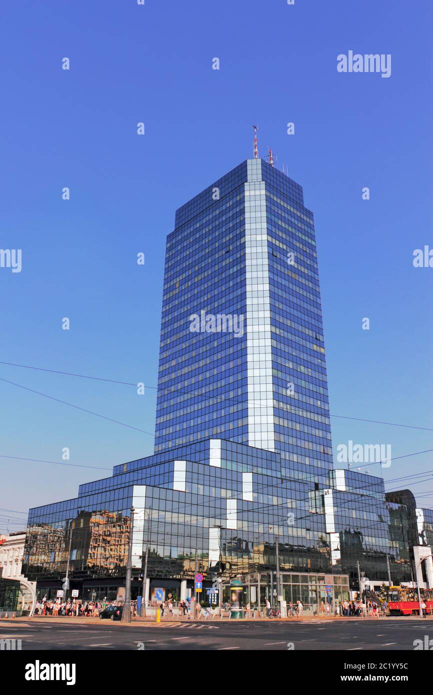 Warsaw skyscraper hi-res stock photography and images - Alamy