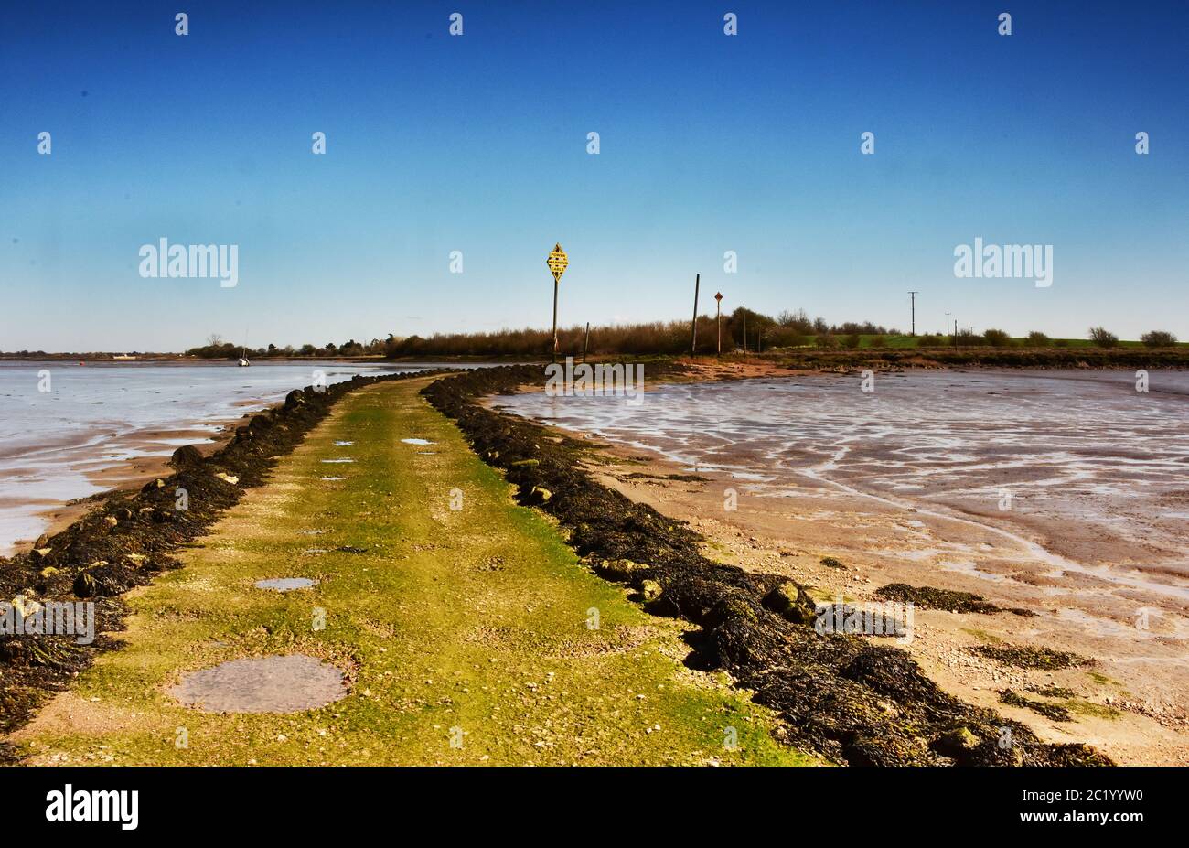 Causeway island hi-res stock photography and images - Alamy
