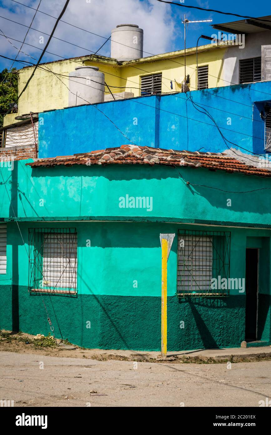 Cuban poor neighbourhood hi-res stock photography and images - Alamy