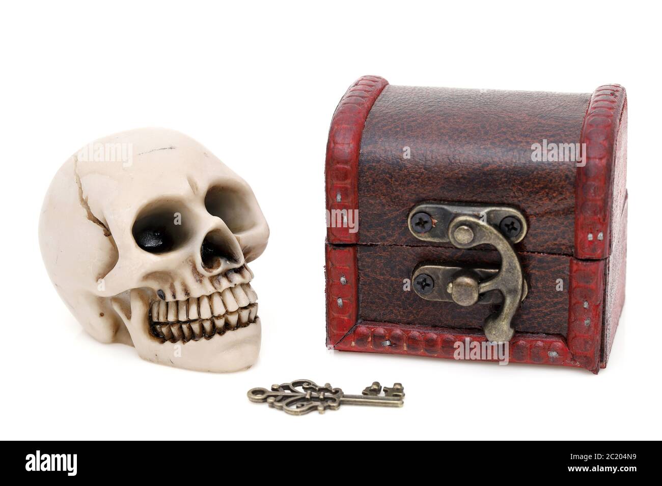 Pirate skull treasure on Cut Out Stock Images & Pictures - Alamy